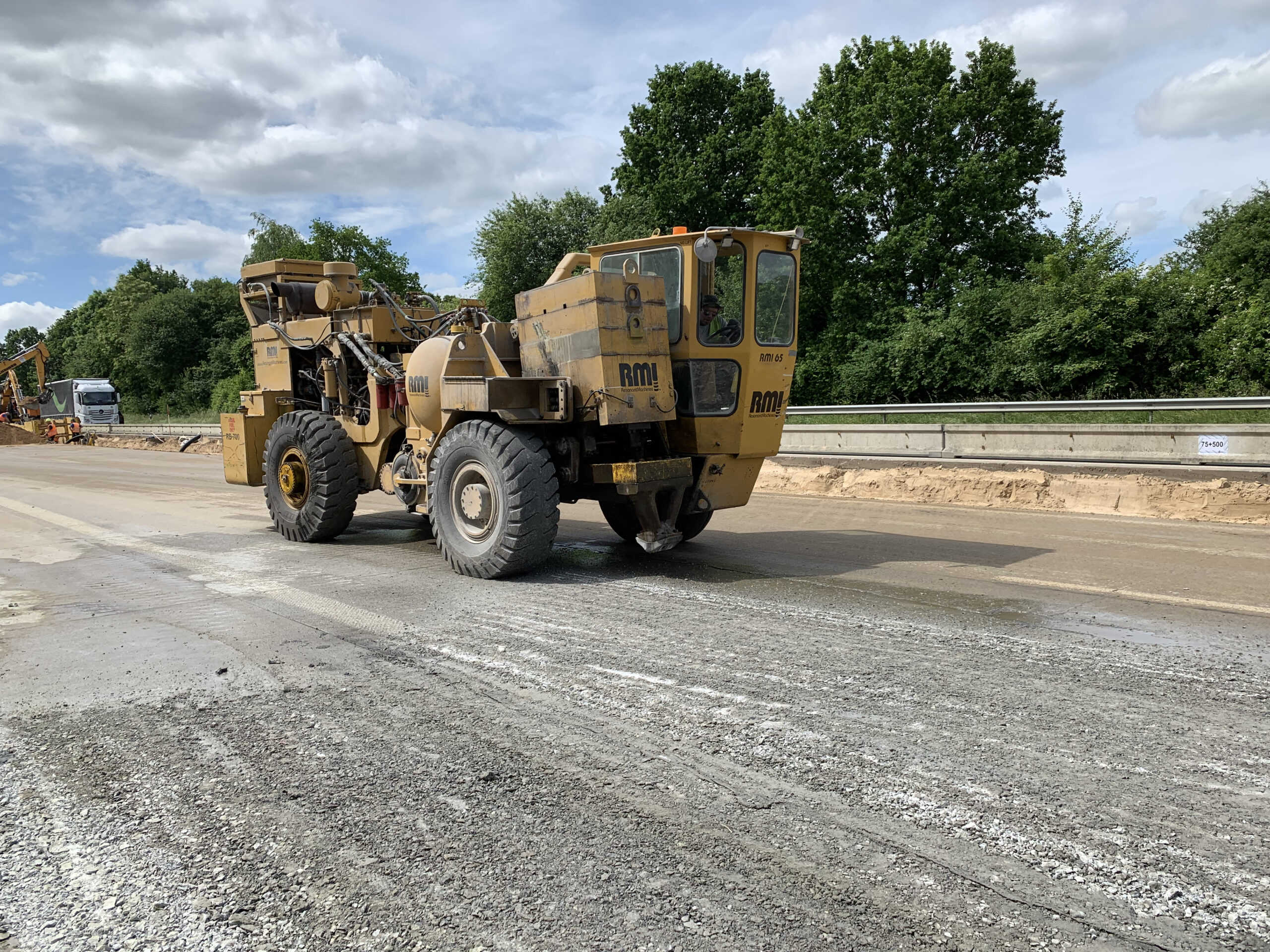 rmi-deutschland.de – RUBBLIZING/ZERTRÜMMERN DURCH RESONANZ